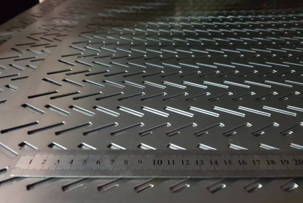 نکات مهم در خرید و قیمت توری مش استیل | توری سید | فروش انواع توری لوزی ...